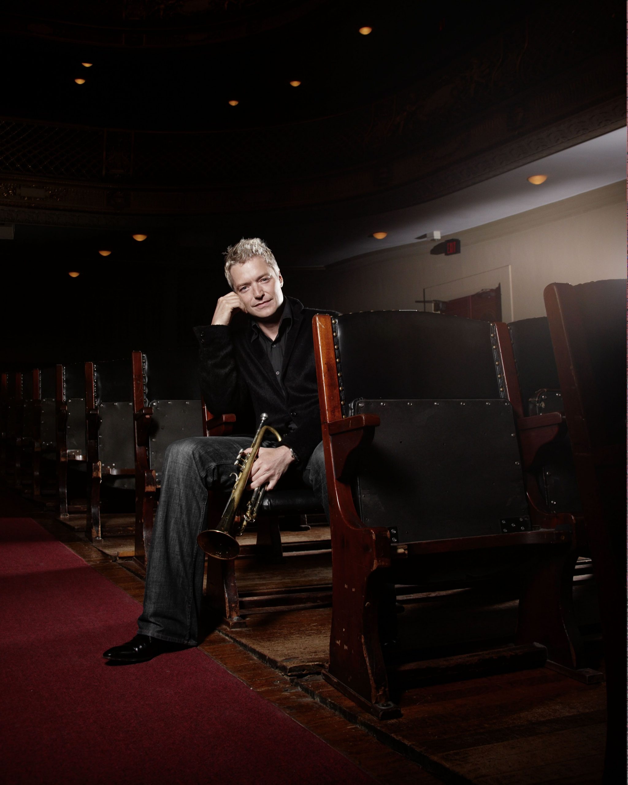 The Art of the Note: Chris Botti at Van Wezel - Family Beautiful